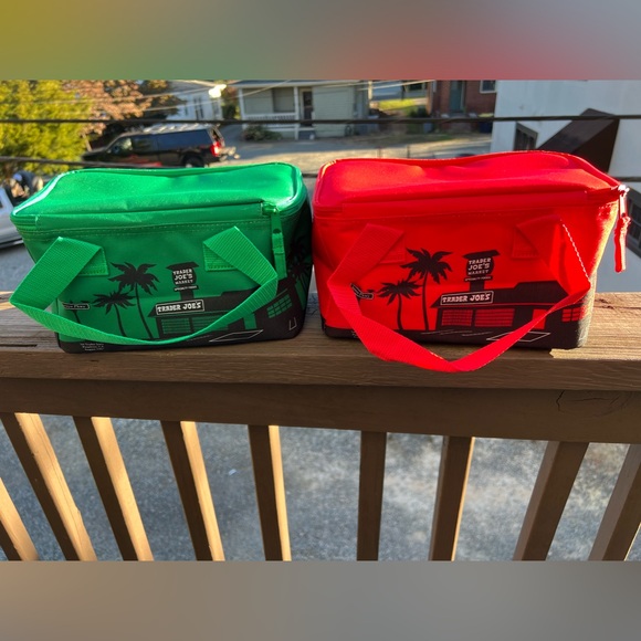 Bags | Trader Joes Red And Green Mini Insulated Lunch Box Bag Set Of 2 ...